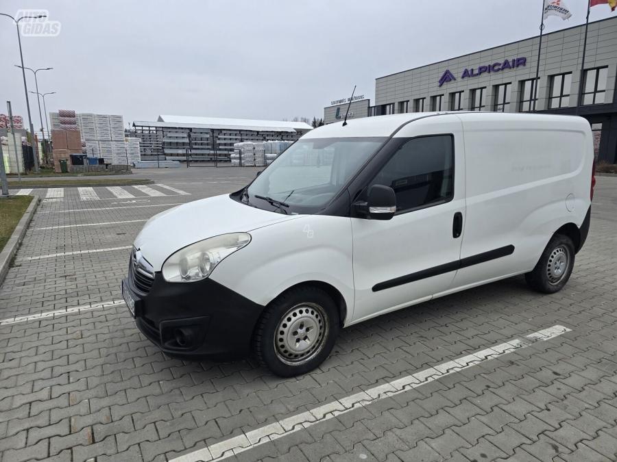 Balts Opel Combo 2017 Viļņa, ar dzinēja tilpumu 1.30 L un nobraukumu 350 tūkst. km par 3800 €, foto 4 vietnē AUTOMOTO.COM.LV