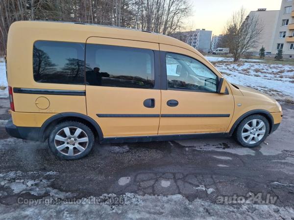 Yellow Opel Combo 2006 in Tallinn, with an engine capacity of 1.60 L and mileage of 296 thousand km for 799 €, photo 4 on AUTOMOTO.COM.LV