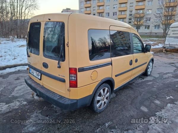 Yellow Opel Combo 2006 in Tallinn, with an engine capacity of 1.60 L and mileage of 296 thousand km for 799 €, photo 5 on AUTOMOTO.COM.LV
