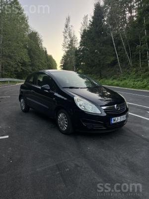 Melns Opel Corsa 2007 Rīga, ar dzinēja tilpumu 1.30 L un nobraukumu 167 tūkst. km par 1900 €, foto  vietnē AUTOMOTO.COM.LV