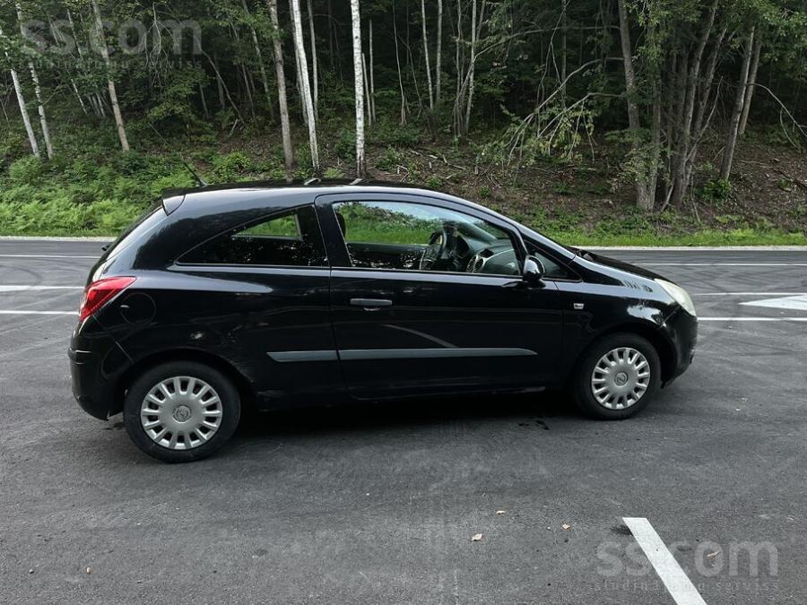 Melns Opel Corsa 2007 Rīga, ar dzinēja tilpumu 1.30 L un nobraukumu 167 tūkst. km par 1900 €, foto 3 vietnē AUTOMOTO.COM.LV
