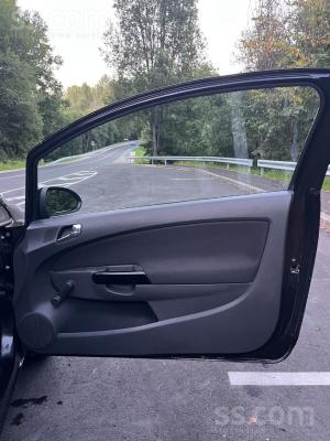 Melns Opel Corsa 2007 Rīga, ar dzinēja tilpumu 1.30 L un nobraukumu 167 tūkst. km par 1900 €, foto 15 vietnē AUTOMOTO.COM.LV