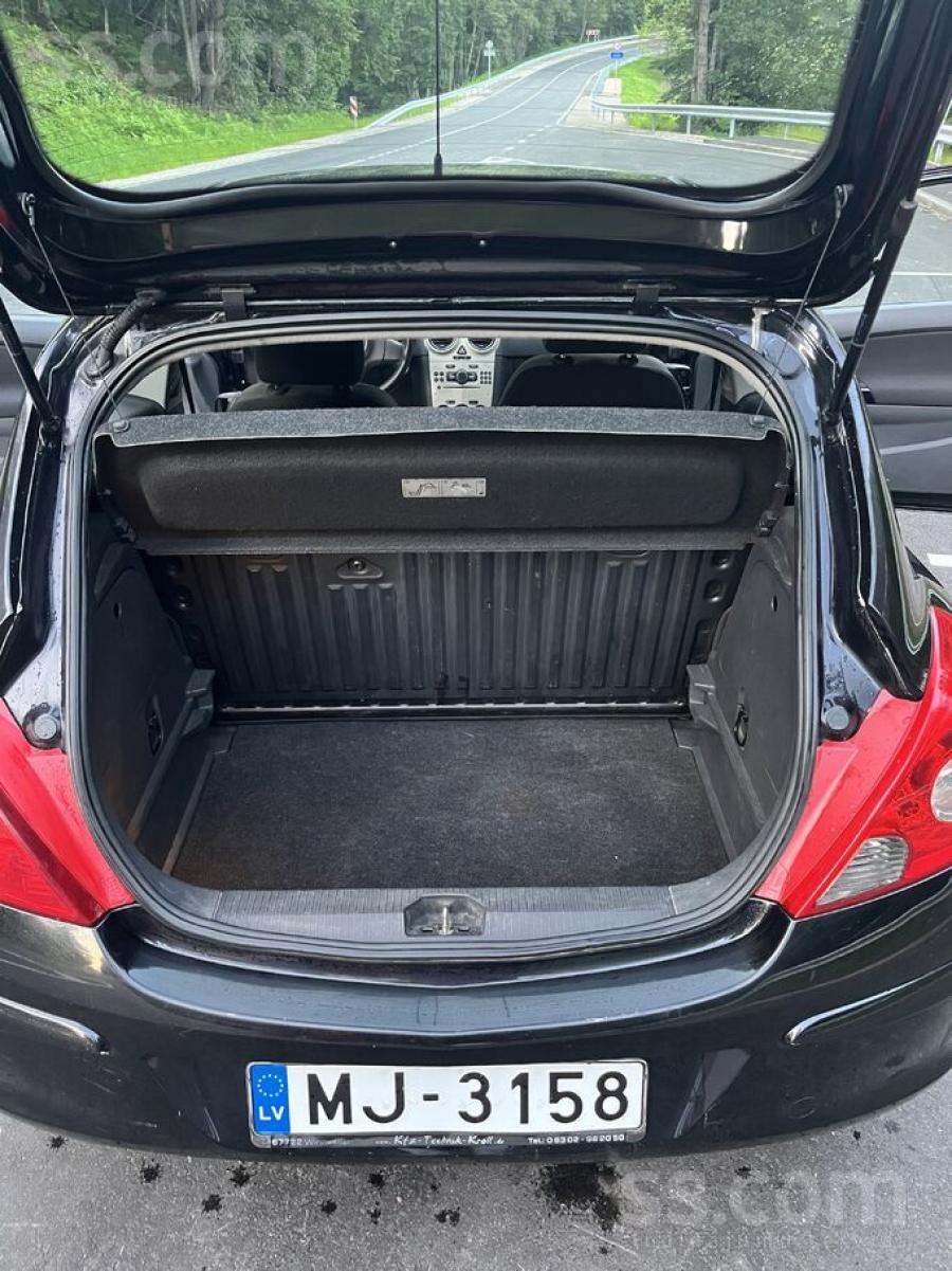 Melns Opel Corsa 2007 Rīga, ar dzinēja tilpumu 1.30 L un nobraukumu 167 tūkst. km par 1900 €, foto 21 vietnē AUTOMOTO.COM.LV