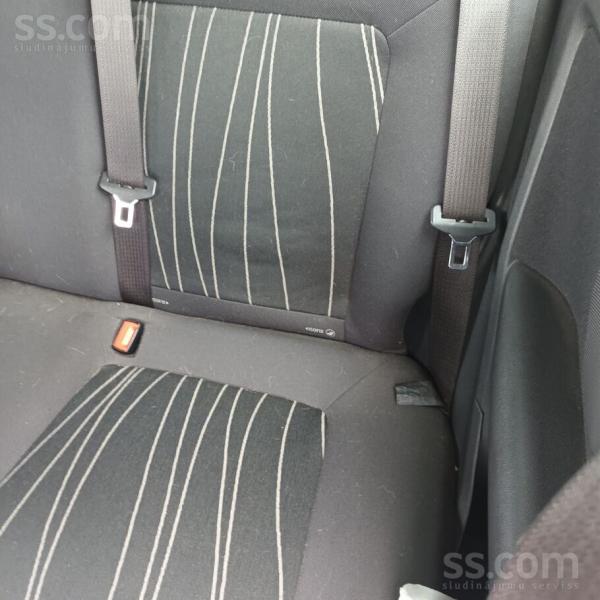 Melns Opel Corsa 2010 Bauska, ar dzinēja tilpumu 1.30 L un nobraukumu 160 tūkst. km par 1000 €, foto 4 vietnē AUTOMOTO.COM.LV