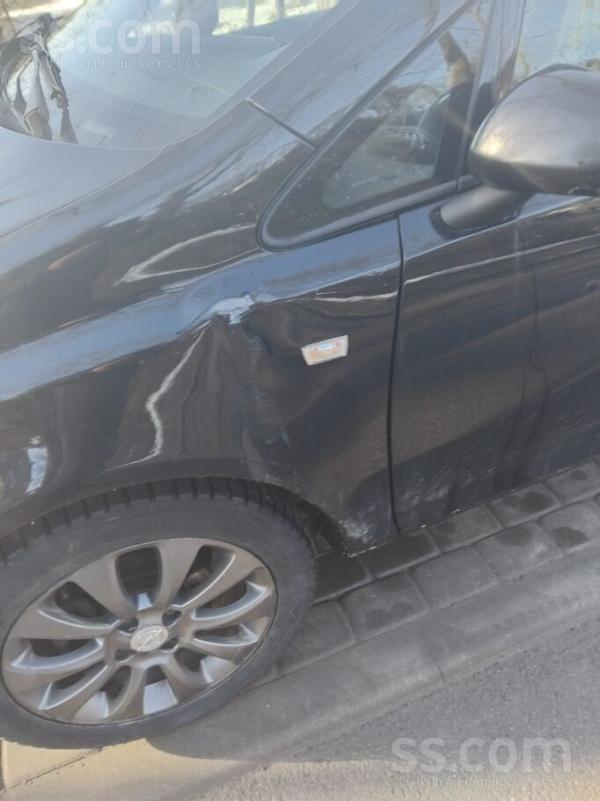 Melns Opel Corsa 2010 Bauska, ar dzinēja tilpumu 1.30 L un nobraukumu 160 tūkst. km par 1000 €, foto 7 vietnē AUTOMOTO.COM.LV