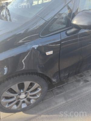Black Opel Corsa 2010 in Bauska, with an engine capacity of 1.30 L and mileage of 160 thousand km for 1000 €, photo 8 on AUTOMOTO.COM.LV