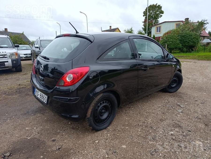 Black Opel Corsa 2011 in Rezekne, with an engine capacity of 1.20 L and mileage of 177 thousand km for 1950 €, photo 5 on AUTOMOTO.COM.LV