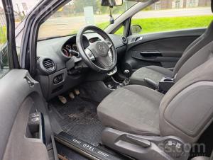 Black Opel Corsa 2011 in Rezekne, with an engine capacity of 1.20 L and mileage of 177 thousand km for 1950 €, photo 7 on AUTOMOTO.COM.LV