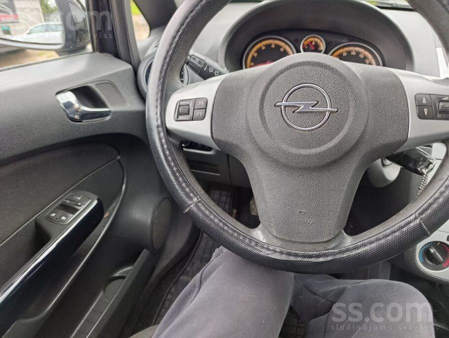 Black Opel Corsa 2011 in Rezekne, with an engine capacity of 1.20 L and mileage of 177 thousand km for 1950 €, photo 14 on AUTOMOTO.COM.LV