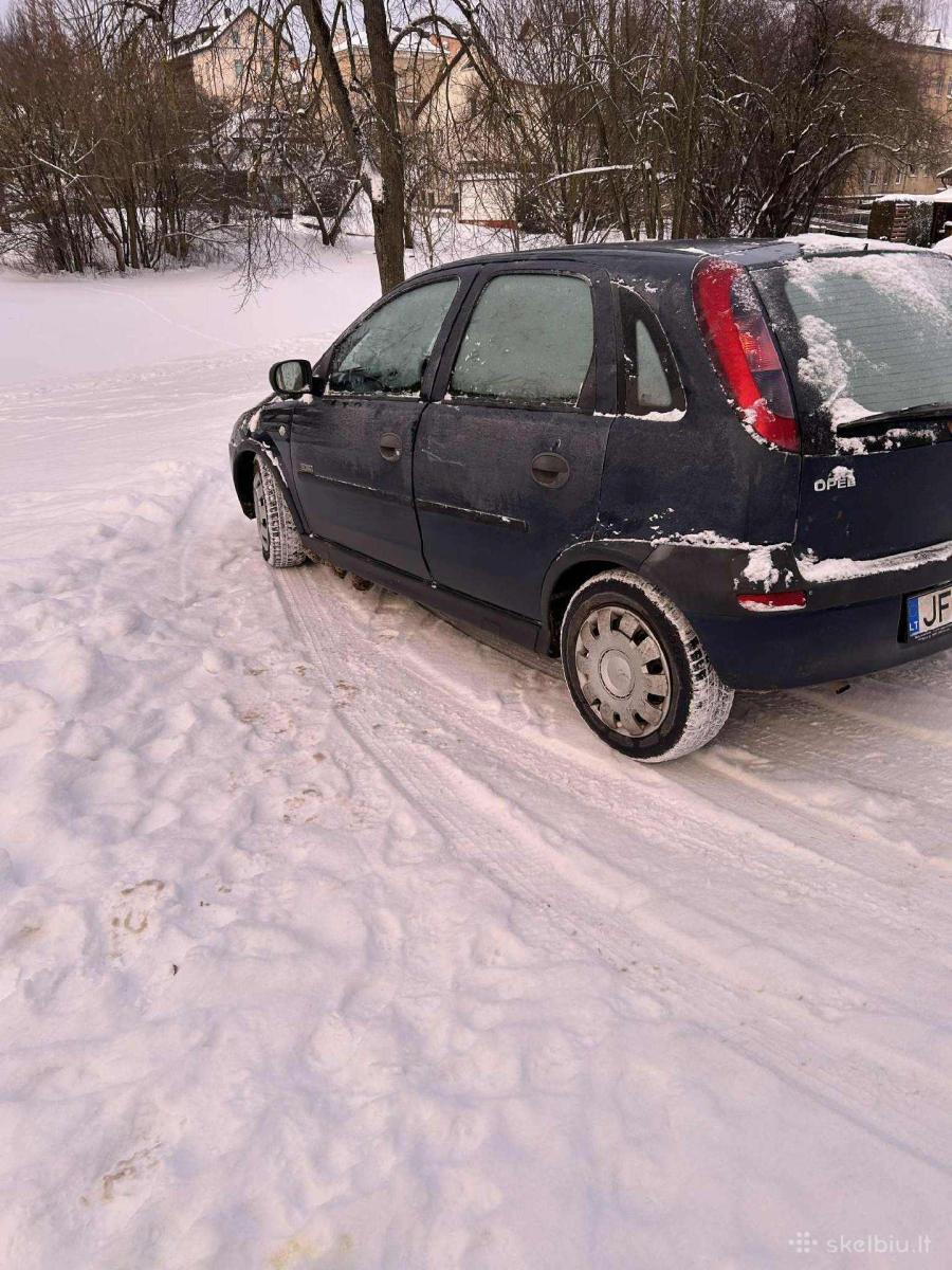 Melns Opel Corsa 2001 Ukmergė, ar dzinēja tilpumu 1.20 L un nobraukumu 179 tūkst. km par 700 €, foto 2 vietnē AUTOMOTO.COM.LV