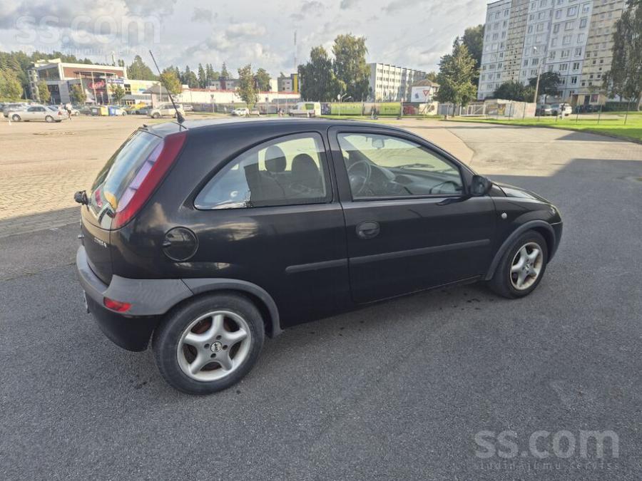 Melns Opel Corsa 2001 Rīga, ar dzinēja tilpumu 1.00 L un nobraukumu 0 tūkst. km par 650 €, foto 5 vietnē AUTOMOTO.COM.LV