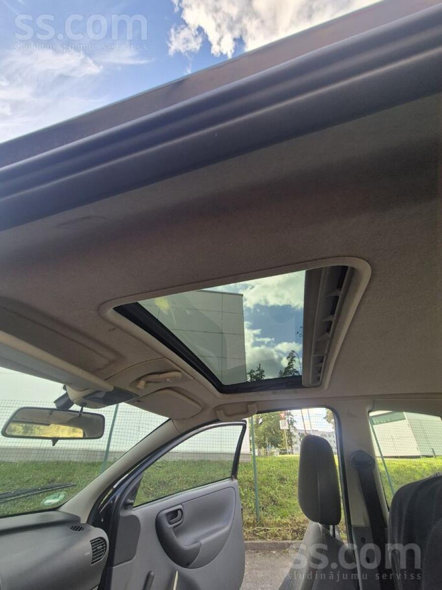 Melns Opel Corsa 2001 Rīga, ar dzinēja tilpumu 1.00 L un nobraukumu 0 tūkst. km par 650 €, foto 10 vietnē AUTOMOTO.COM.LV