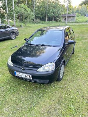 Melns Opel Corsa 2002 Kazlų Rūda, ar dzinēja tilpumu 1.20 L un nobraukumu 174 tūkst. km par 500 €, foto  vietnē AUTOMOTO.COM.LV