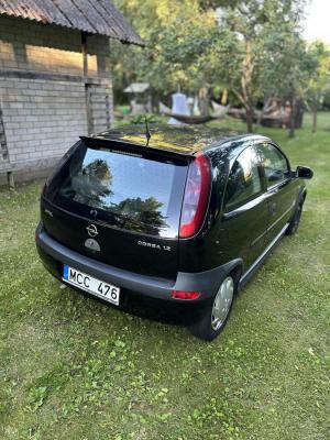 Melns Opel Corsa 2002 Kazlų Rūda, ar dzinēja tilpumu 1.20 L un nobraukumu 174 tūkst. km par 500 €, foto 4 vietnē AUTOMOTO.COM.LV