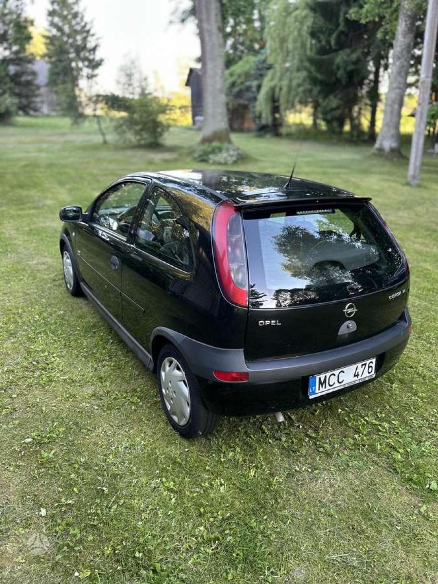 Melns Opel Corsa 2002 Kazlų Rūda, ar dzinēja tilpumu 1.20 L un nobraukumu 174 tūkst. km par 500 €, foto 5 vietnē AUTOMOTO.COM.LV