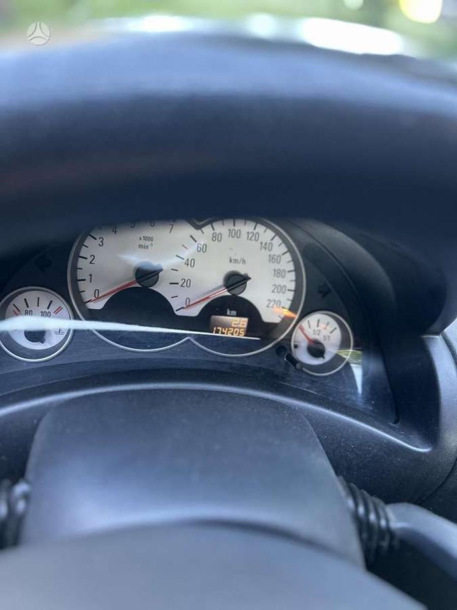 Melns Opel Corsa 2002 Kazlų Rūda, ar dzinēja tilpumu 1.20 L un nobraukumu 174 tūkst. km par 500 €, foto 7 vietnē AUTOMOTO.COM.LV