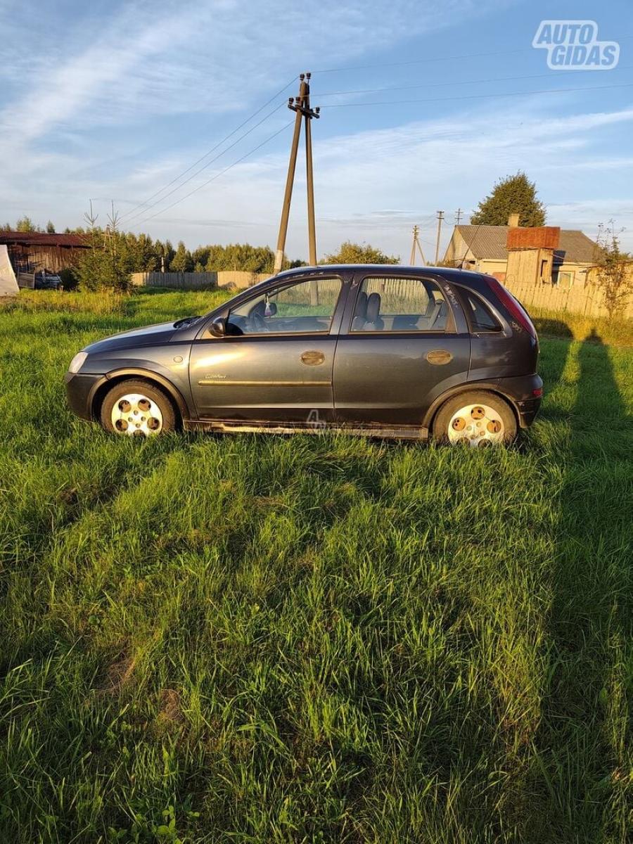 Black Opel Corsa 2002 in Trakai, with an engine capacity of 1.70 L and mileage of 400 thousand km for 680 €, photo 3 on AUTOMOTO.COM.LV
