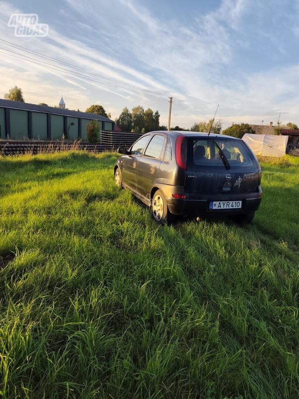 Melns Opel Corsa 2002 Trakai, ar dzinēja tilpumu 1.70 L un nobraukumu 400 tūkst. km par 680 €, foto 4 vietnē AUTOMOTO.COM.LV