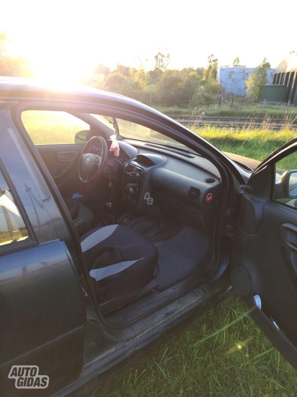 Melns Opel Corsa 2002 Trakai, ar dzinēja tilpumu 1.70 L un nobraukumu 400 tūkst. km par 680 €, foto 7 vietnē AUTOMOTO.COM.LV