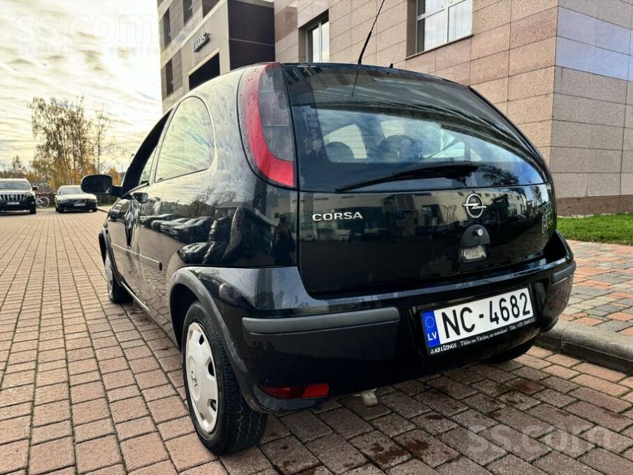 Melns Opel Corsa 2004 Rīga, ar dzinēja tilpumu 1.00 L un nobraukumu 0 tūkst. km par 1000 €, foto 3 vietnē AUTOMOTO.COM.LV