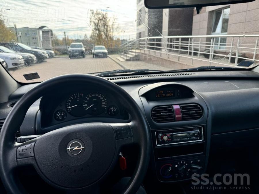 Melns Opel Corsa 2004 Rīga, ar dzinēja tilpumu 1.00 L un nobraukumu 0 tūkst. km par 1000 €, foto 9 vietnē AUTOMOTO.COM.LV