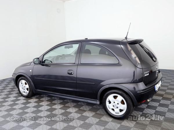 Melns Opel Corsa 2005 Tallina, ar dzinēja tilpumu 1.40 L un nobraukumu 132 tūkst. km par 1299 €, foto 4 vietnē AUTOMOTO.COM.LV
