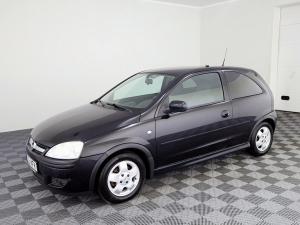 Черный Опель Корса 2005 в Таллин, объемом двигателя 1.40 л и пробегом 132 тыс. км за 1199 €, фото 10 на AUTOMOTO.COM.LV