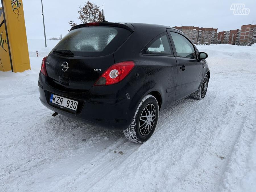 Black Opel Corsa 2007 in Radviliskis, with an engine capacity of 1.20 L and mileage of 296 thousand km for 1250 €, photo 4 on AUTOMOTO.COM.LV