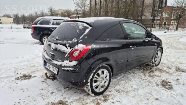 Melns Opel Corsa 2007 Liepāja, ar dzinēja tilpumu 1.40 L un nobraukumu 322 tūkst. km par 950 €, foto 5 vietnē AUTOMOTO.COM.LV