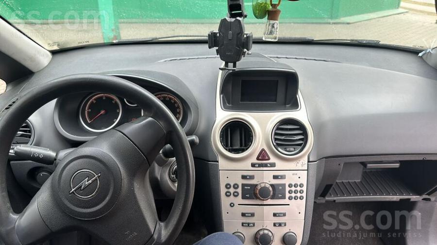 Melns Opel Corsa 2007 Rīga, ar dzinēja tilpumu 1.30 L un nobraukumu 400 tūkst. km par 650 €, foto 6 vietnē AUTOMOTO.COM.LV