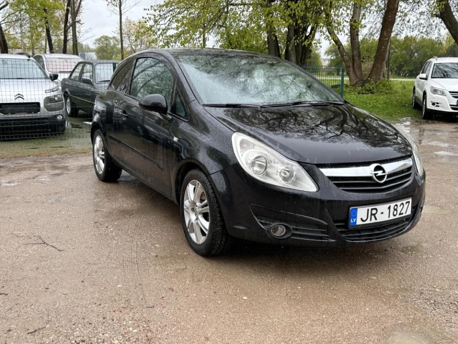 Black Opel Corsa 2007 in Riga, with an engine capacity of 1.40 L and mileage of 318 thousand km for 1790 €, photo 4 on AUTOMOTO.COM.LV