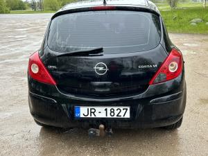 Black Opel Corsa 2007 in Riga, with an engine capacity of 1.40 L and mileage of 318 thousand km for 1790 €, photo 6 on AUTOMOTO.COM.LV