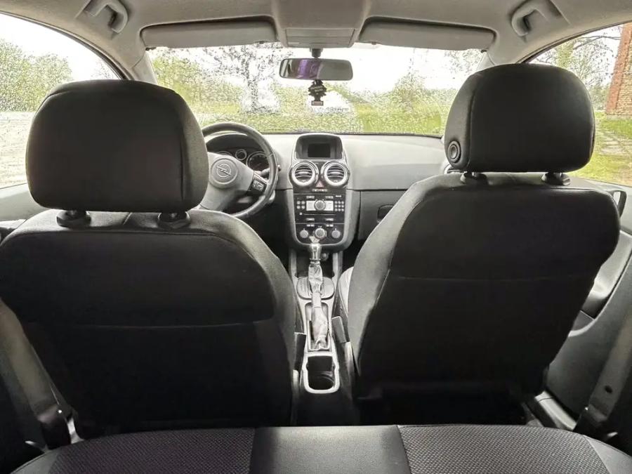 Melns Opel Corsa 2007 Grobiņa, ar dzinēja tilpumu 1.40 L un nobraukumu 318 tūkst. km par 1790 €, foto 8 vietnē AUTOMOTO.COM.LV