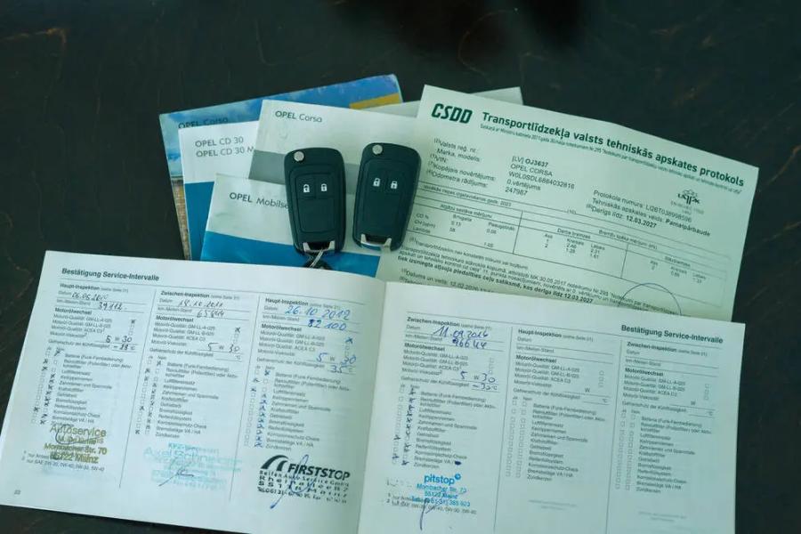 Черный Опель Корса 2007 в Лиепая, объемом двигателя 1.20 л и пробегом 248 тыс. км за 2650 €, фото 4 на AUTOMOTO.COM.LV