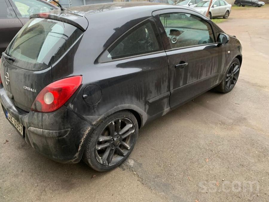 Melns Opel Corsa 2007 Rīga, ar dzinēja tilpumu 1.40 L un nobraukumu 209 tūkst. km par 400 €, foto 6 vietnē AUTOMOTO.COM.LV