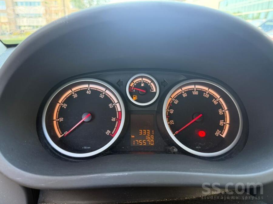 Melns Opel Corsa 2007 Rīga, ar dzinēja tilpumu 1.00 L un nobraukumu 0 tūkst. km par 2400 €, foto 11 vietnē AUTOMOTO.COM.LV