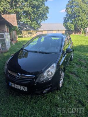 Black Opel Corsa 2007 in Valmiera, with an engine capacity of 1.30 L and mileage of 261 thousand km for 1250 €, photo  on AUTOMOTO.COM.LV