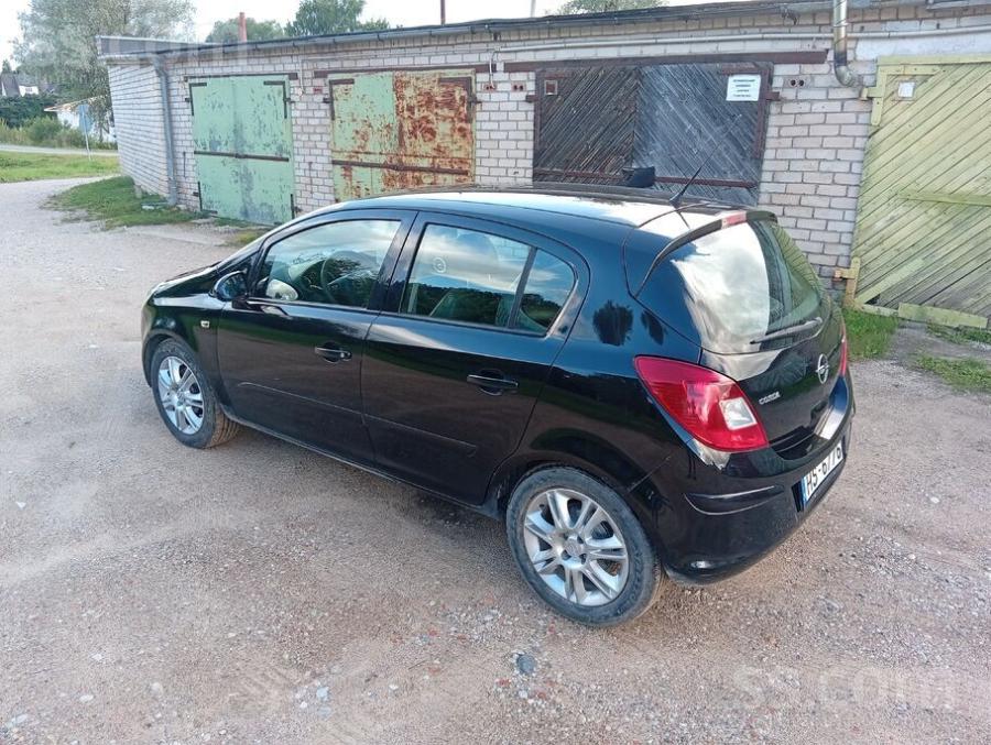Melns Opel Corsa 2007 Cēsis, ar dzinēja tilpumu 1.30 L un nobraukumu 261 tūkst. km par 1350 €, foto 5 vietnē AUTOMOTO.COM.LV
