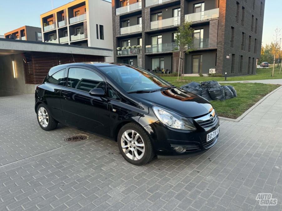 Melns Opel Corsa 2007 Viļņa, ar dzinēja tilpumu 1.40 L un nobraukumu 260 tūkst. km par 1400 €, foto 5 vietnē AUTOMOTO.COM.LV