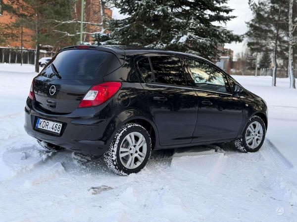 Black Opel Corsa 2008 in Klaipeda, with an engine capacity of 1.30 L and mileage of 232 thousand km for 1999 €, photo 4 on AUTOMOTO.COM.LV