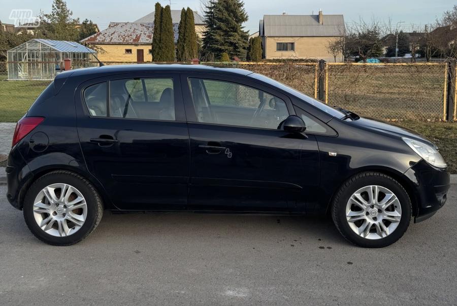 Melns Opel Corsa 2008 Marijampole, ar dzinēja tilpumu 1.30 L un nobraukumu 276 tūkst. km par 1100 €, foto 2 vietnē AUTOMOTO.COM.LV
