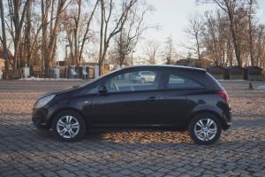 Black Opel Corsa 2008 in Siauliai, with an engine capacity of 1.20 L and mileage of 137 thousand km for 1100 €, photo 3 on AUTOMOTO.COM.LV