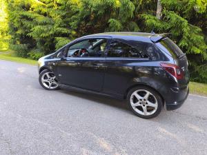 Black Opel Corsa 2008 in Kaunas, with an engine capacity of 1.69 L and mileage of 268 thousand km for 1000 €, photo  on AUTOMOTO.COM.LV