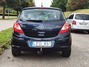 Black Opel Corsa 2008 in Vilnius, with an engine capacity of 1.69 L and mileage of 266 thousand km for 800 €, photo 9 on AUTOMOTO.COM.LV