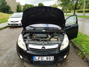 Black Opel Corsa 2008 in Vilnius, with an engine capacity of 1.69 L and mileage of 266 thousand km for 800 €, photo 10 on AUTOMOTO.COM.LV