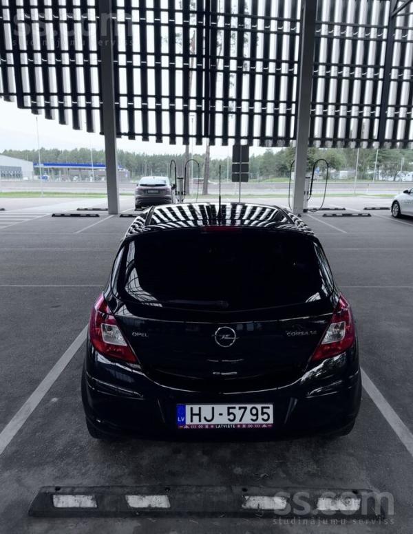 Melns Opel Corsa 2008 Limbaži, ar dzinēja tilpumu 1.40 L un nobraukumu 180 tūkst. km par 3000 €, foto 3 vietnē AUTOMOTO.COM.LV