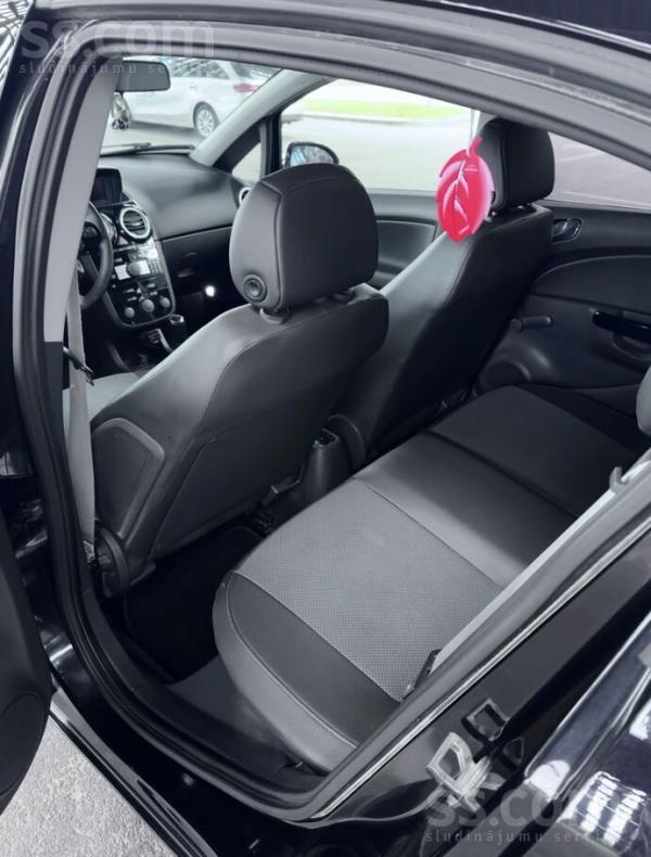 Melns Opel Corsa 2008 Limbaži, ar dzinēja tilpumu 1.40 L un nobraukumu 180 tūkst. km par 3000 €, foto 5 vietnē AUTOMOTO.COM.LV