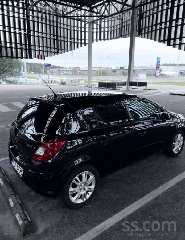Melns Opel Corsa 2008 Limbaži, ar dzinēja tilpumu 1.40 L un nobraukumu 180 tūkst. km par 3000 €, foto 7 vietnē AUTOMOTO.COM.LV