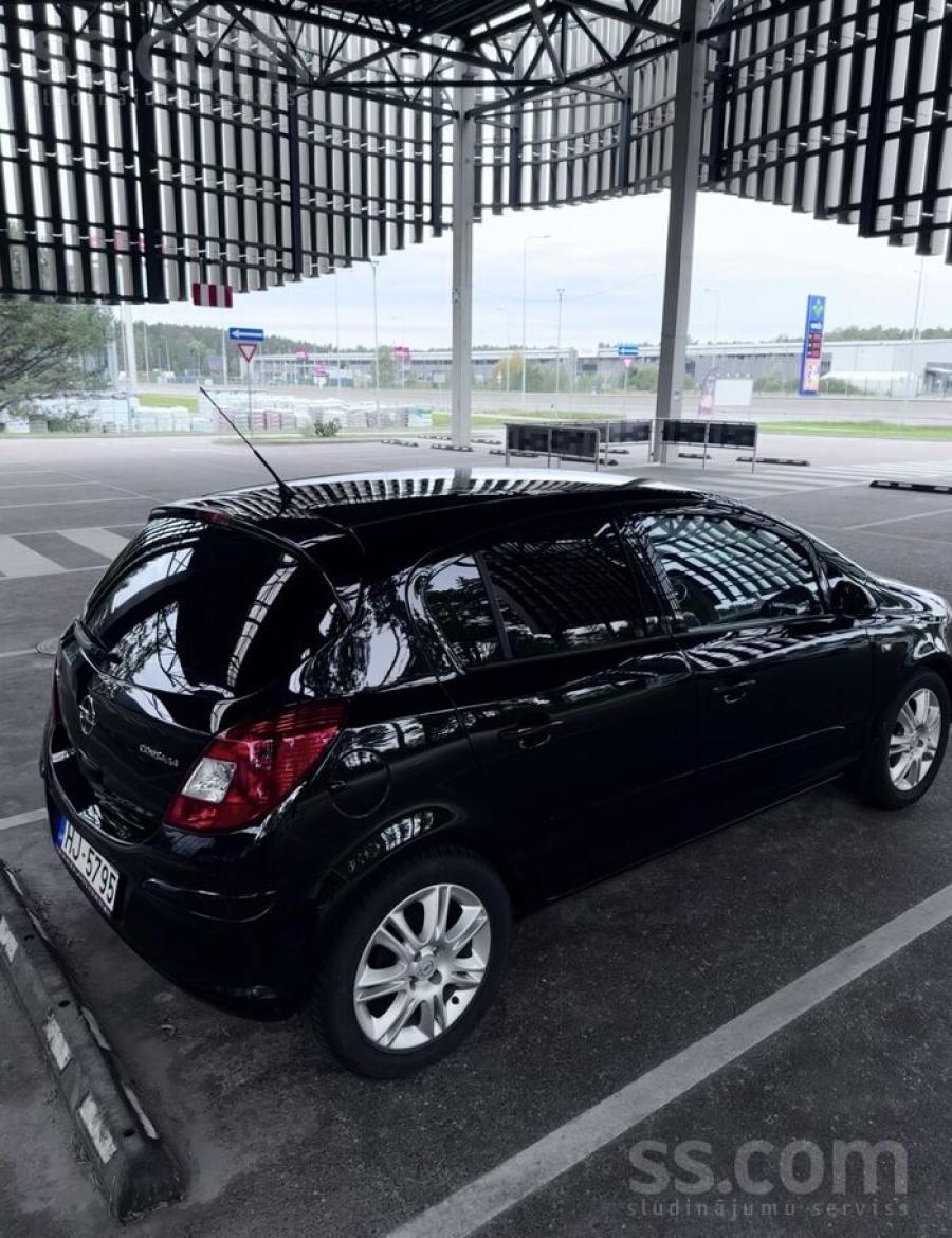 Melns Opel Corsa 2008 Limbaži, ar dzinēja tilpumu 1.40 L un nobraukumu 180 tūkst. km par 3000 €, foto 7 vietnē AUTOMOTO.COM.LV