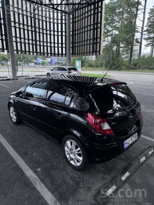Melns Opel Corsa 2008 Limbaži, ar dzinēja tilpumu 1.40 L un nobraukumu 180 tūkst. km par 3000 €, foto 11 vietnē AUTOMOTO.COM.LV